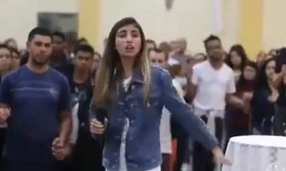 Predicadora asegura que la verdadera adoración existe en la Iglesia ...