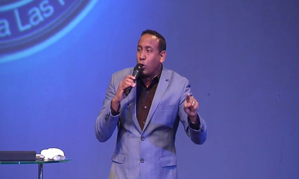 Pastor Hárrigan invita a procurar el amor de Dios y no del mundo
