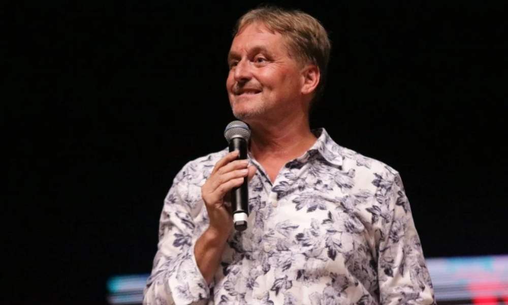 Leif Hetland cuenta cómo inició su ministerio que llevó a 1 millón de ...