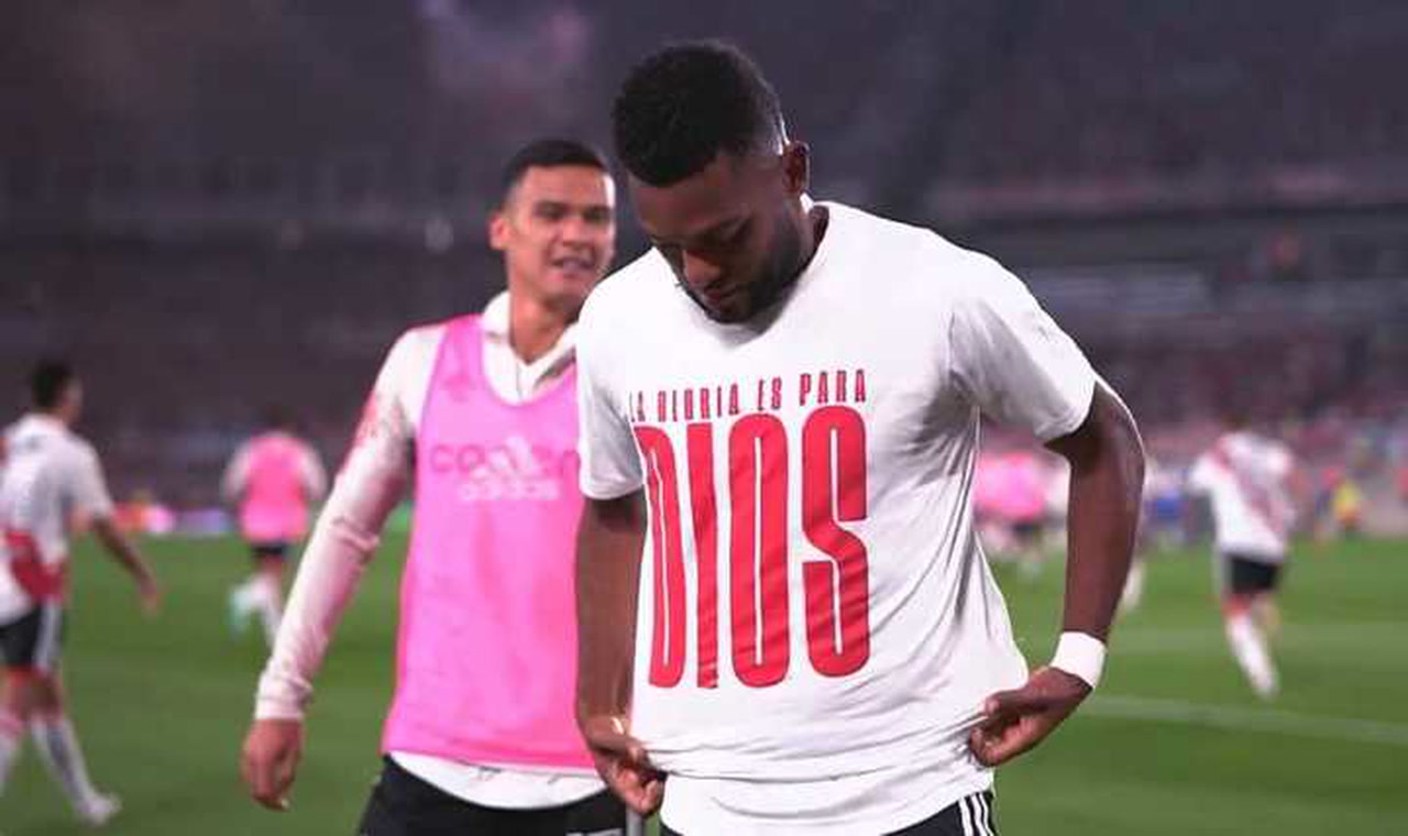 Jugador celebra su triunfo enalteciendo el nombre de Dios: “La gloria ...