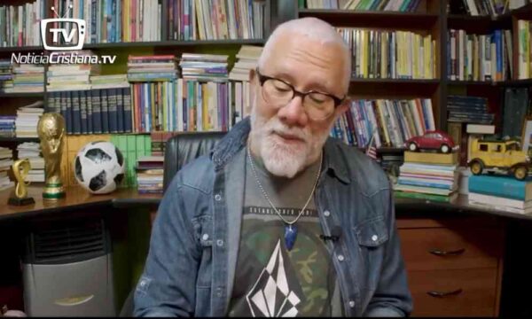 El agua de la roca de Horeb, es símbolo de La Palabra de Cristo