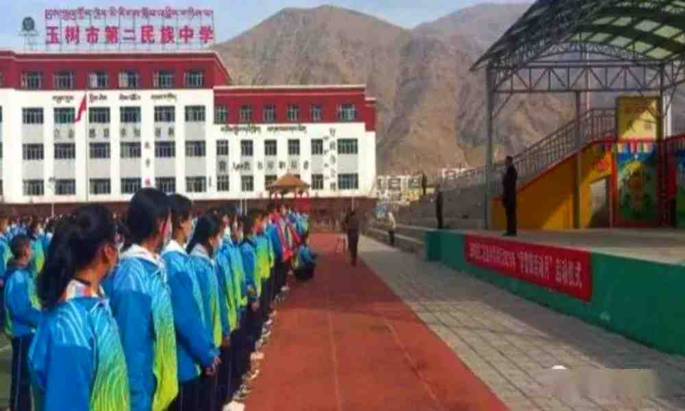 China pide a padres que críen a sus hijos para que sean ateos